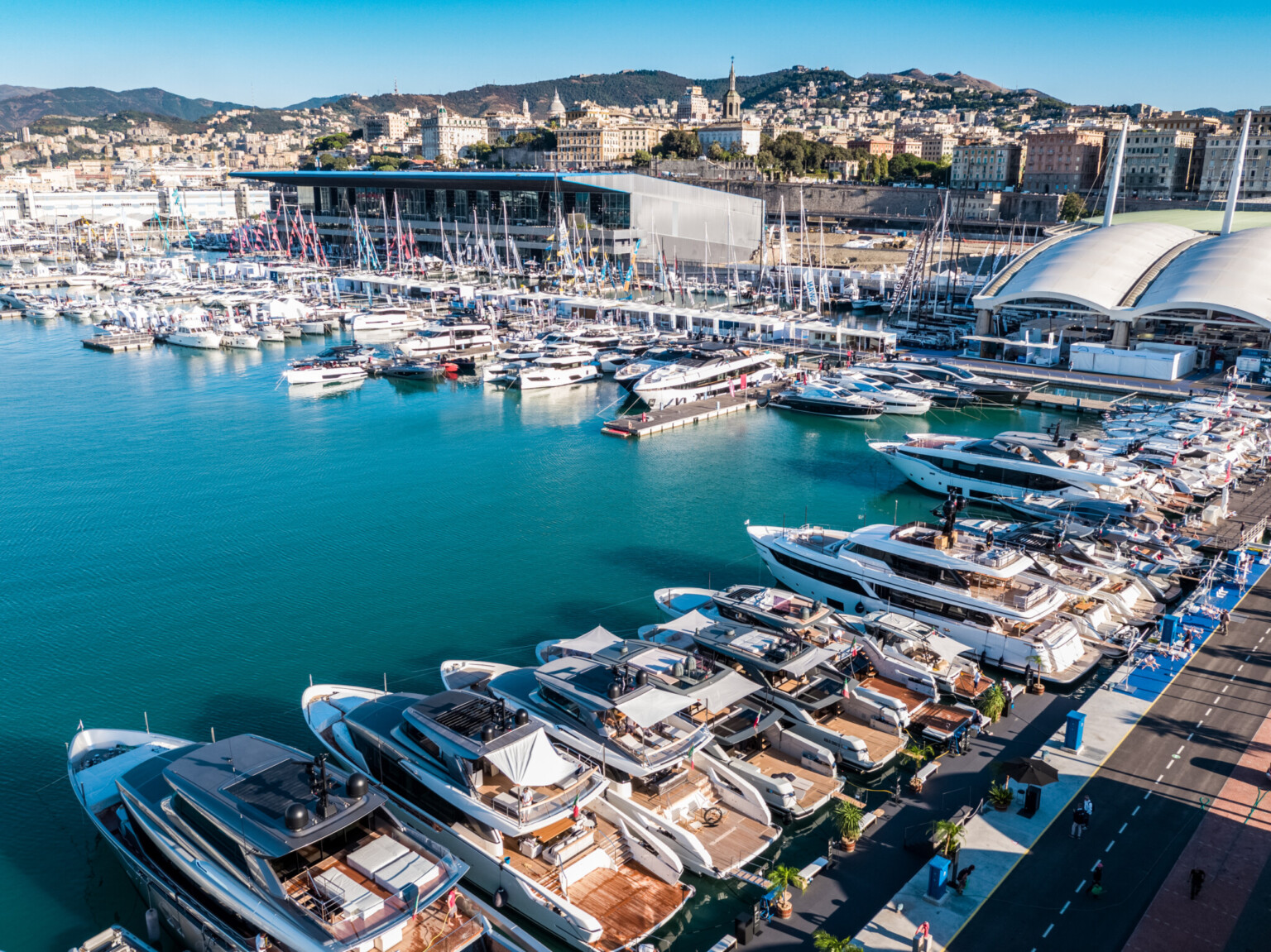 Sanlorenzo Yachts UK | Bespoke Yachts Made to Measure - Enquire Today